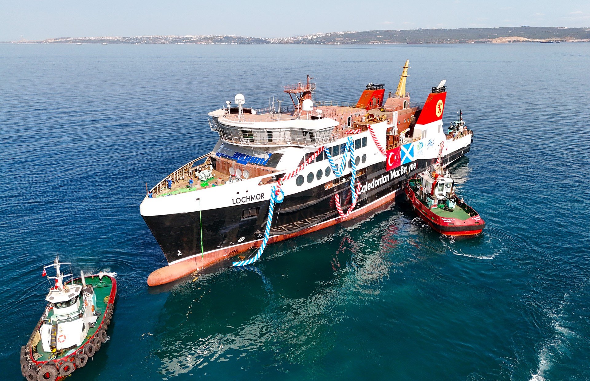 NB1100 Lochmor Meets the Sea! - Cemre Shipyard